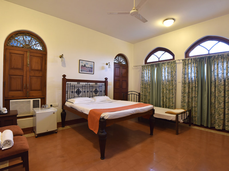 Accommodation at Modi's Resort | Modi's Resort Tariffs